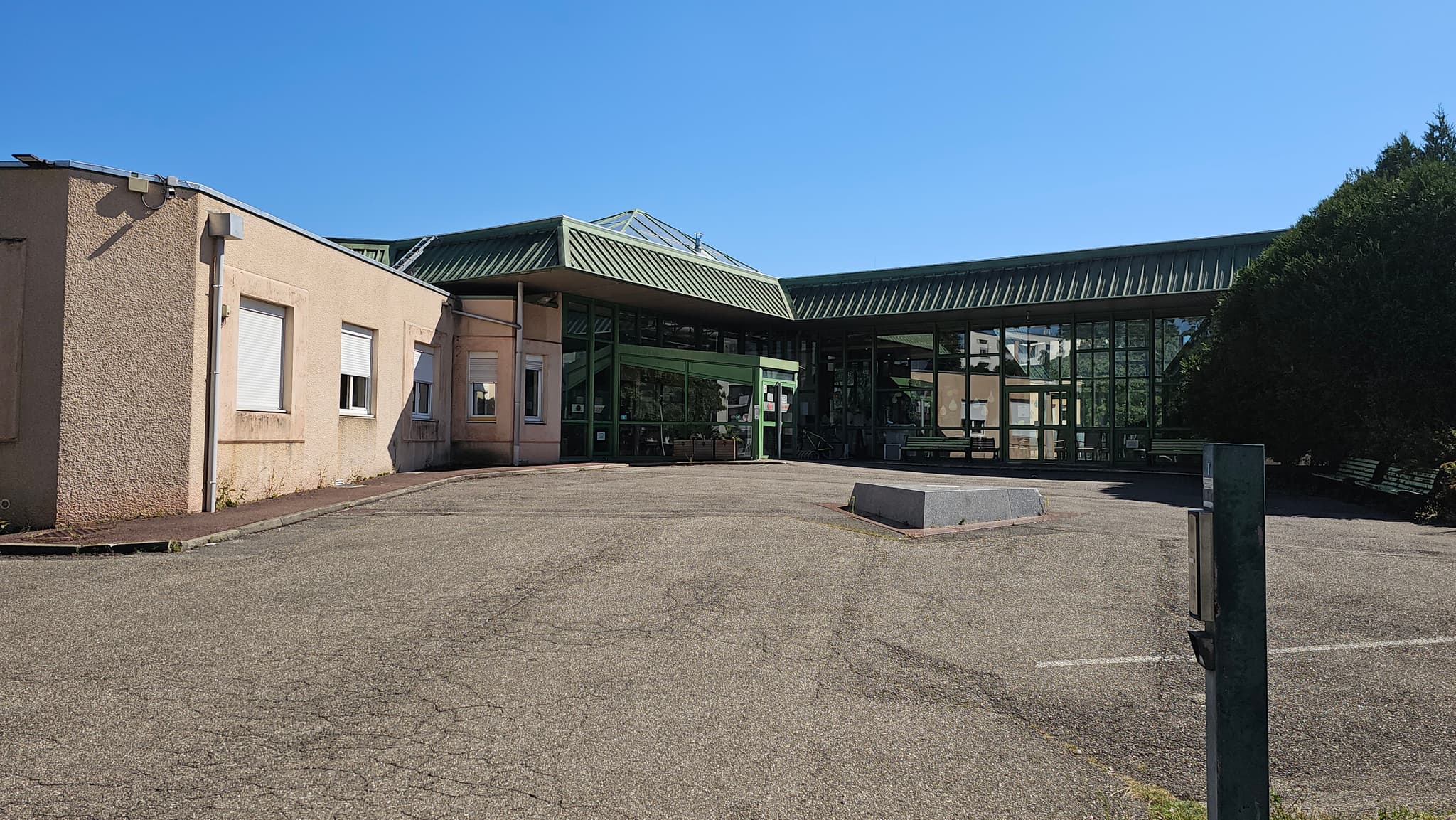 Ehpad Les Volubilis : Résidence Service Senior à Décines-Charpieu ...